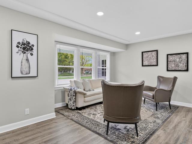305 Leanore Ln