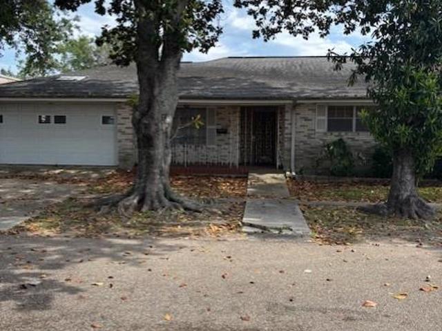 305 Lilac Street