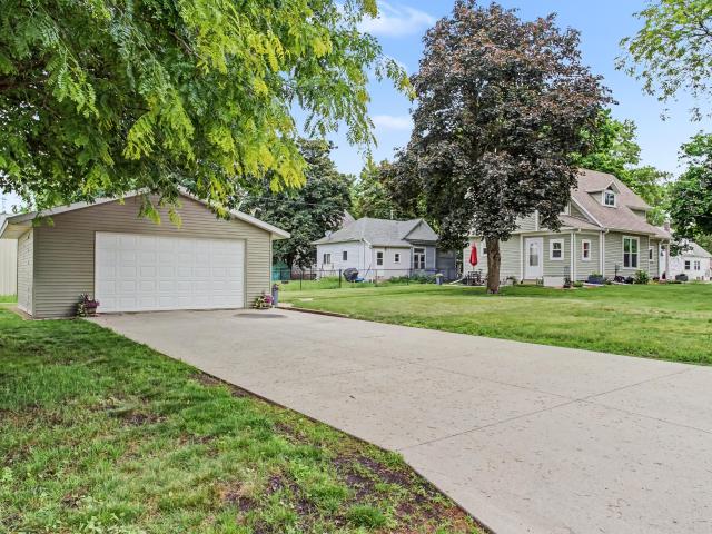 305 Monona Street