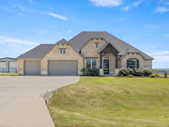 305 Monument Pl, Reno, TX 76020
