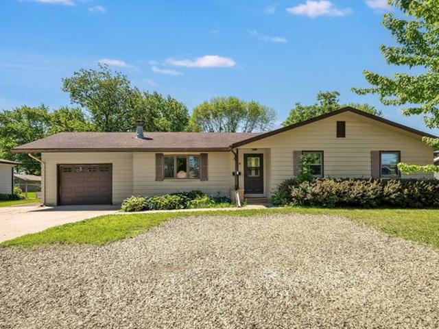 305 Maywood Ave, Eagle Lake, MN 56024