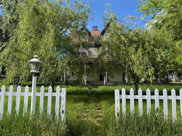 305 Main St, Webster, ND 58382