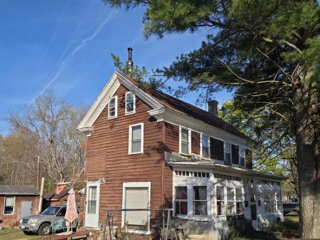 305 Main Street