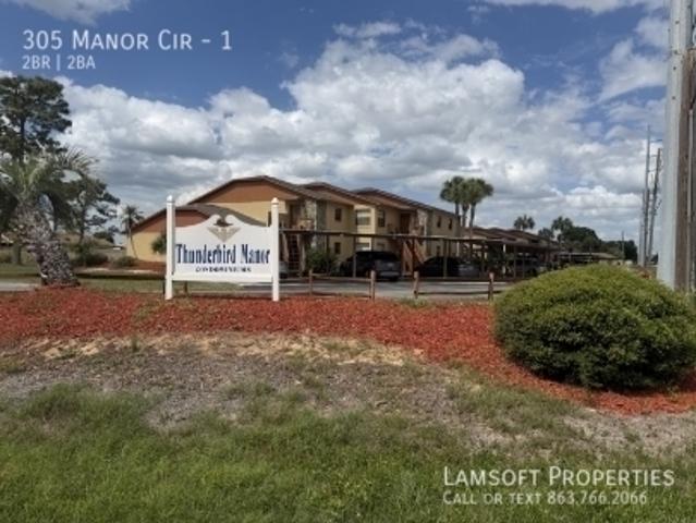 305 Manor Cir, 2 beds, 2 full baths
