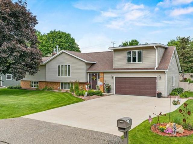 305 Marathon St, Marshfield, WI 54449