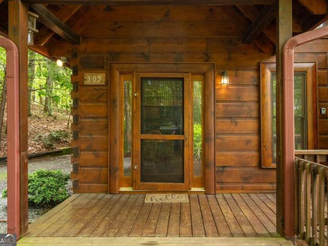 305 Martin Crossing