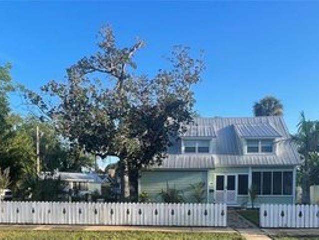 305 Mary Ave, New Smyrna Beach, FL 32168