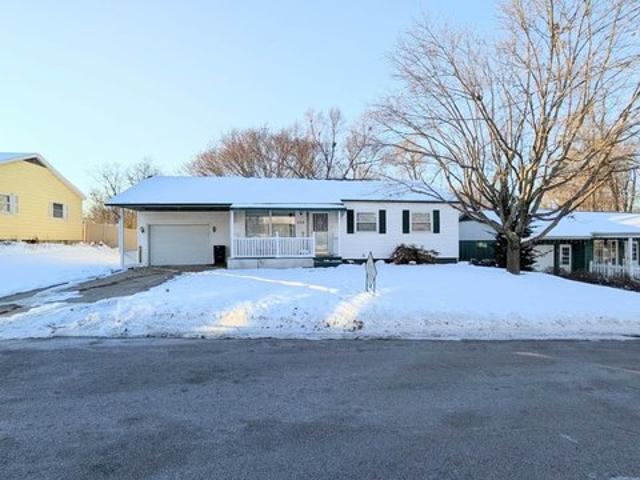 305 Mary St, Washington, IL 61571