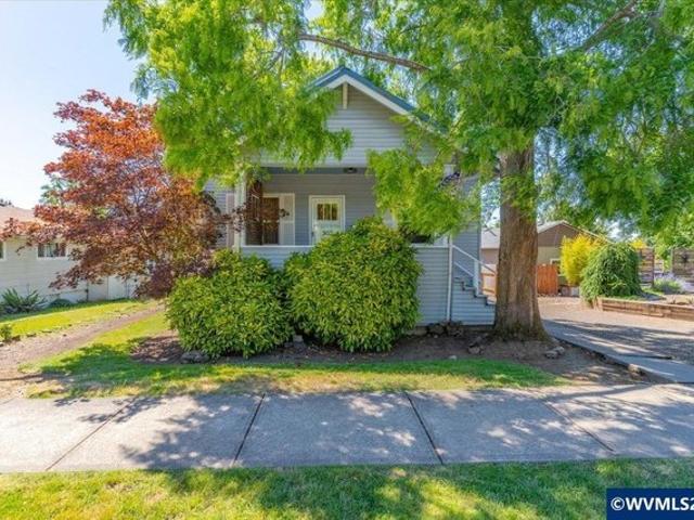 305 Mill St, Silverton, OR 97381