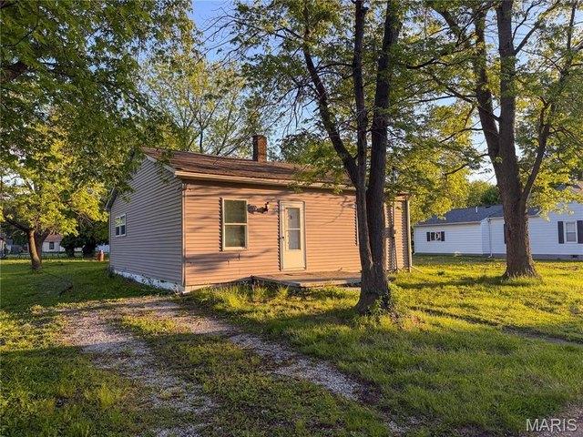 305 Mine Rd, Sawyerville, IL 62085