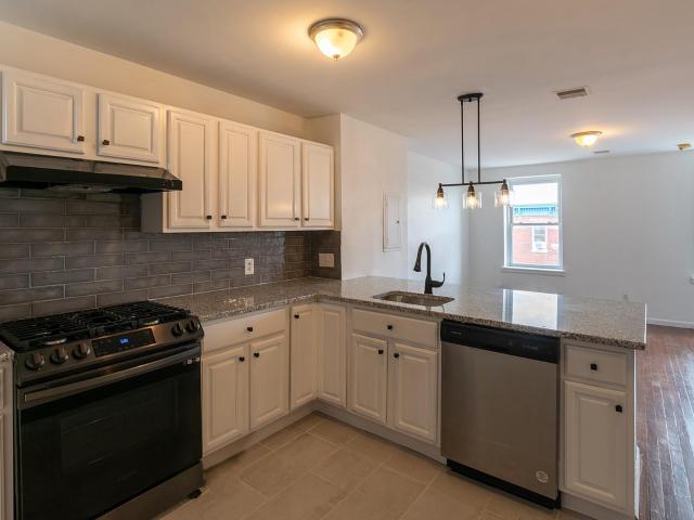 305 N 41st St, Unit 3, Philadelphia, PA 19104 | Compass