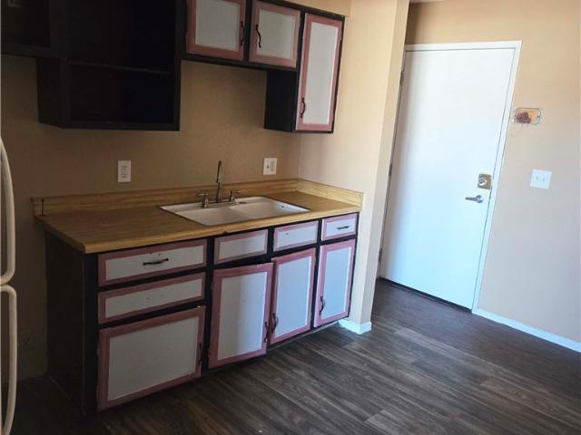 305 N 10th St, Unit 32, Las Vegas, NV 89101 | MLS #2747 | Compass