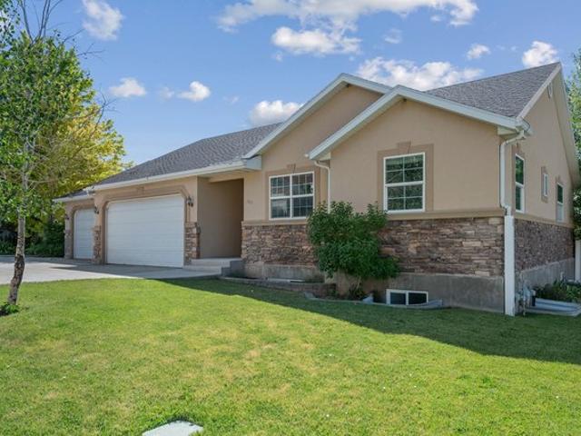 305 N Appleview Dr E, Santaquin, UT 84655