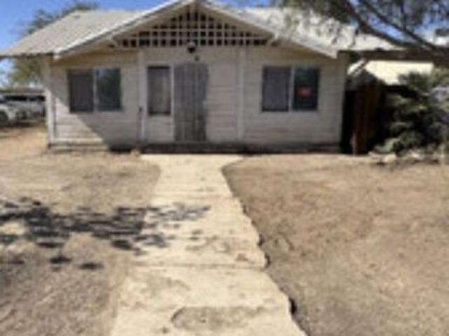 305 N E St, Imperial, CA 92251