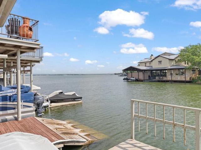 305 N Hsb Blvd, Horseshoe Bay, TX 78657