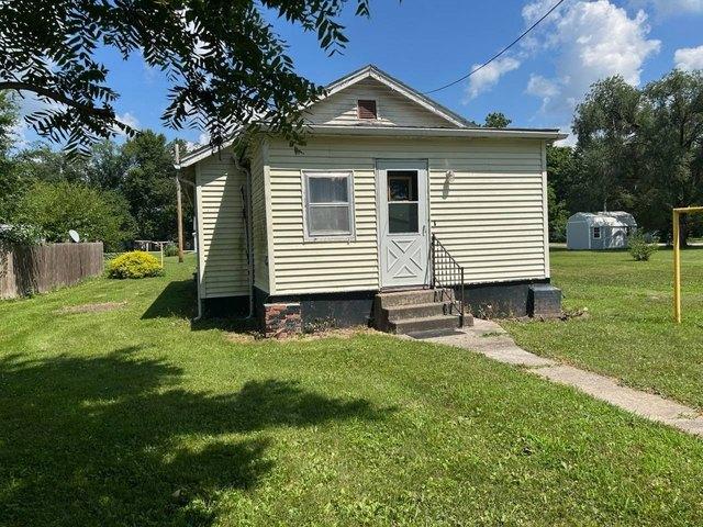 305 N Main St, Wayland, MO 63472