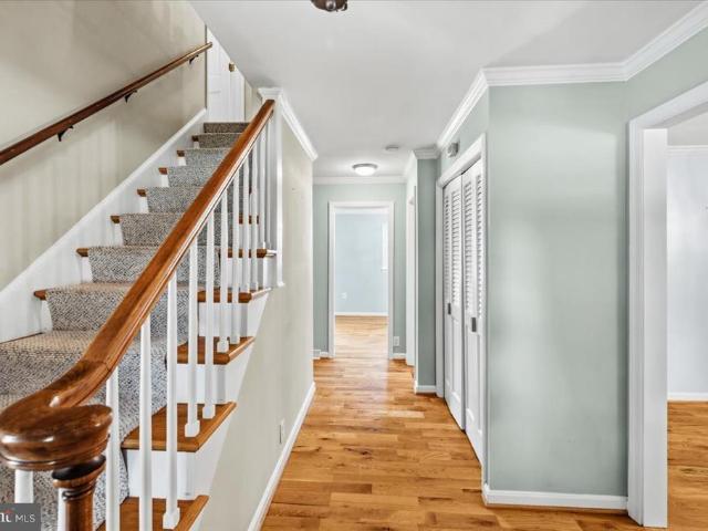 305 N Red Hill Road