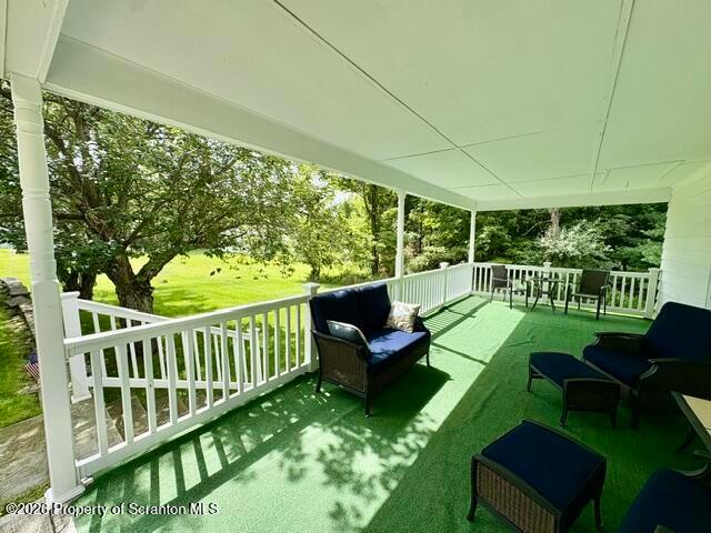305 N Stanton Drive