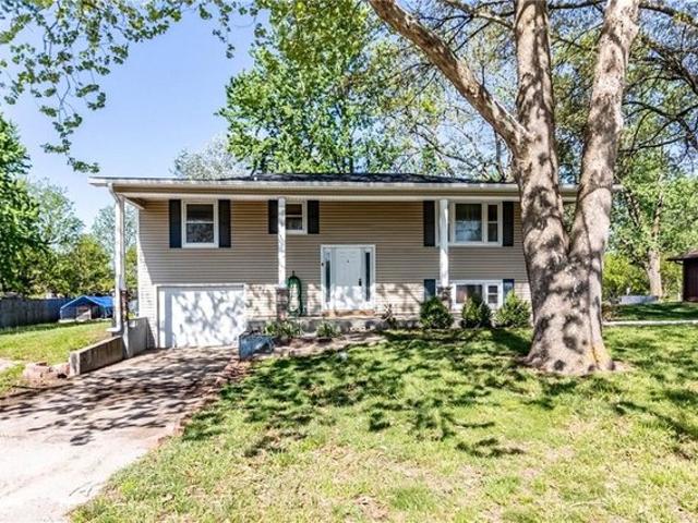 305 North St, Windsor, MO 65360