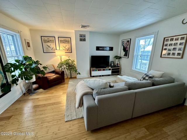 305 Nelson Avenue 2 #