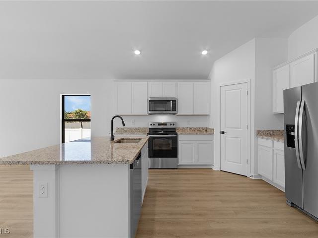 305 NW 21st St, Cape Coral, FL 33993 | MLS #2025009