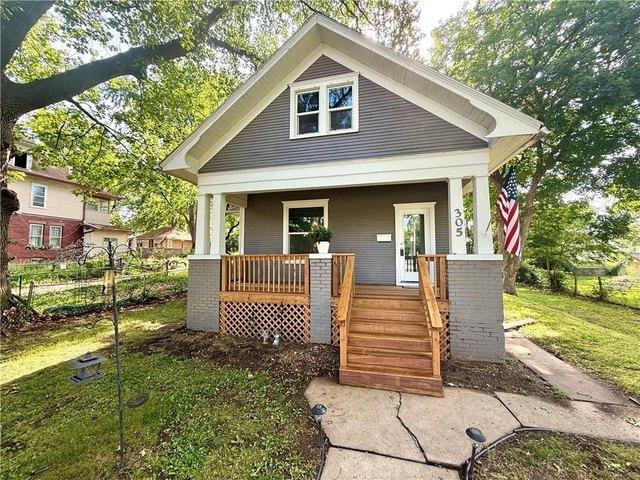 305 S 31st St, Saint Joseph, MO 64501
