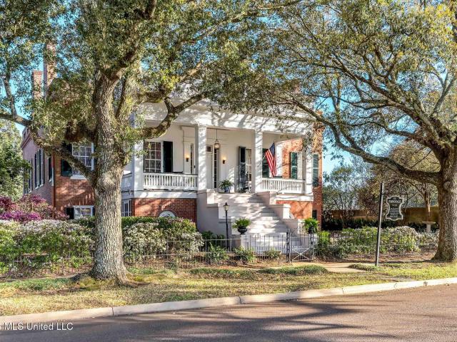 305 S Broadway St, Natchez, MS 39120 | MLS #4144 | Compass