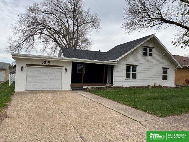 305 S Cedar Ave, Hartington, NE 68739