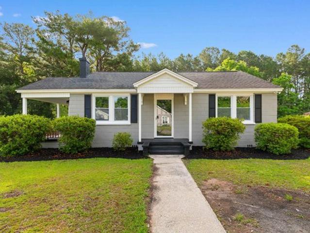 305 S Magnolia Ave, Andrews, SC 29510