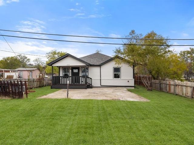 305 S Stillwell Blvd, Dallas, TX 75211