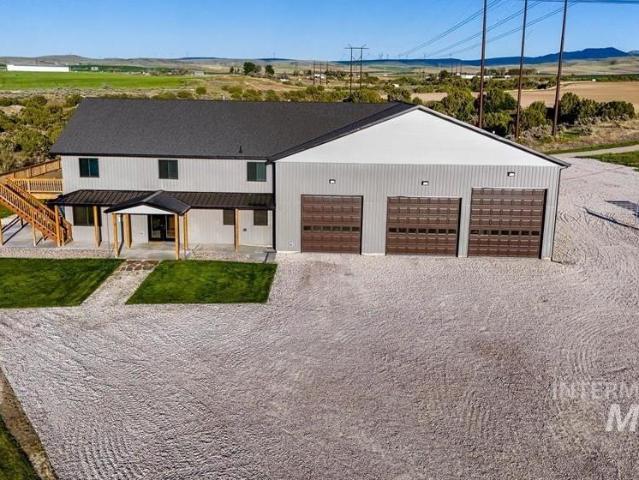 305 Snake River Drive