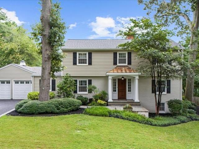305 Saint Ives Dr, Severna Park, MD 21146