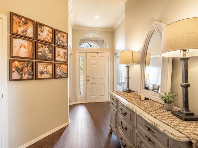 305 Sandy Lane
