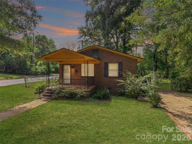 305 Scoggins St, Rock Hill, SC 29730