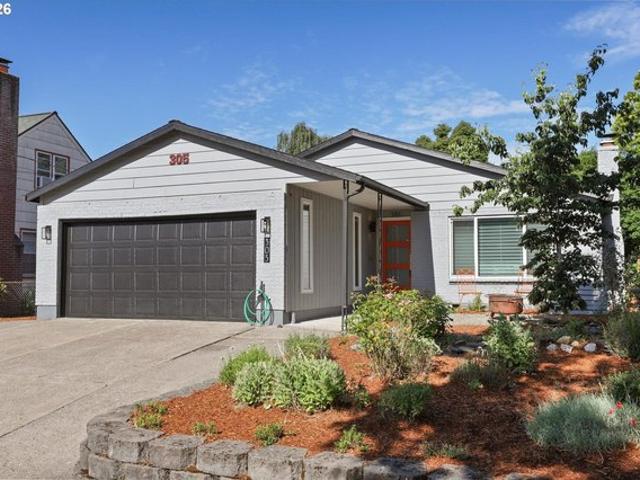 305 SE 84th Ave, Portland, OR 97216