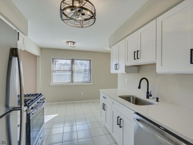 305 Sharon Garden Ct