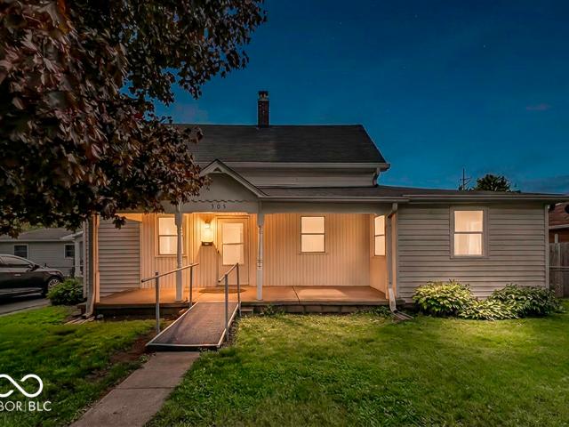 305 St Clair Street