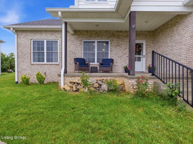 305 Summit Creek Dr