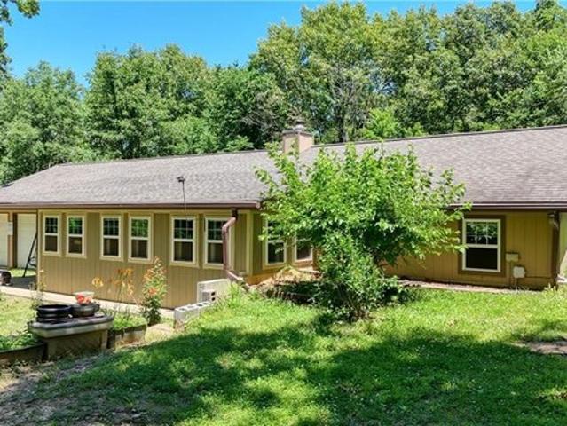 305 SW 600th Rd, Warrensburg, MO 64093