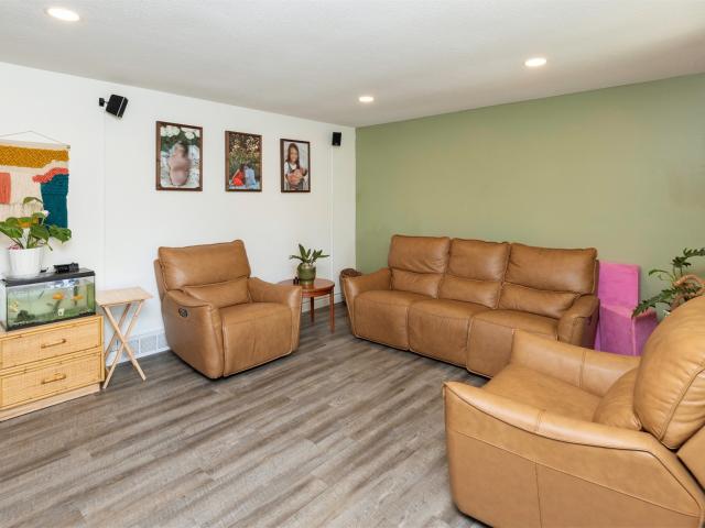 305 SW Westlawn Drive