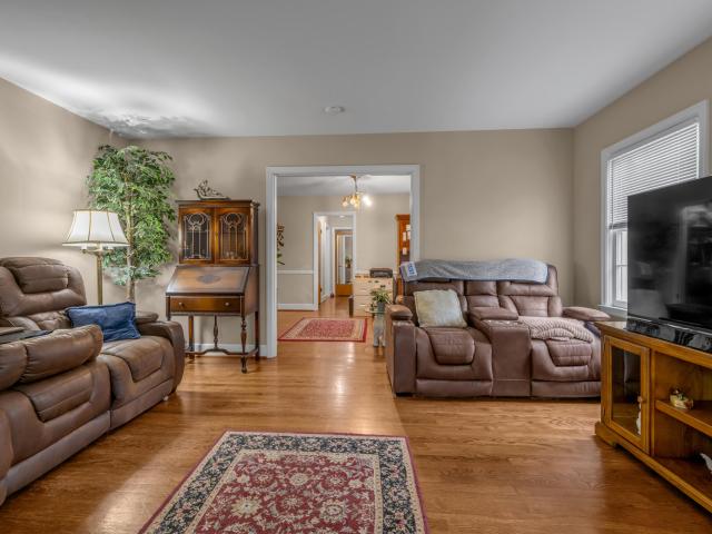 305 Sycamore Road