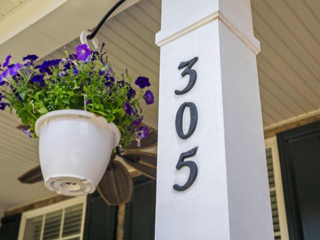305 Powers Ferry Road