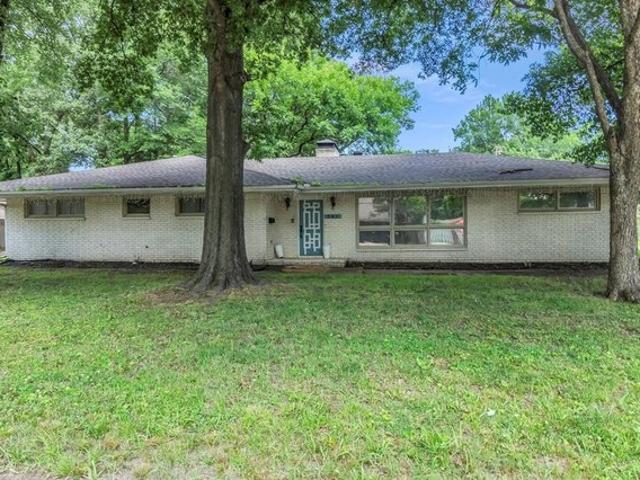 305 Pearce St, West Memphis, AR 72301