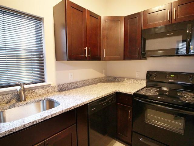 305 Perry St 1 Bedroom Apartment for Rent at 305 Perry St, Trenton, NJ 08618 Battle Monument