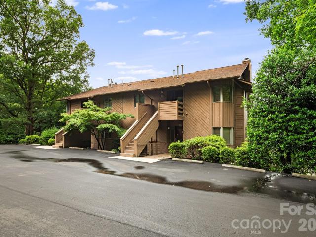 305 Piney Mountain Drive # J2