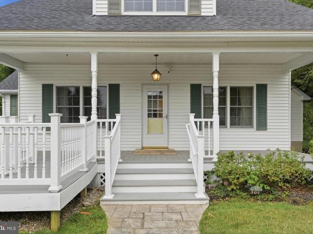305 Prospect Street