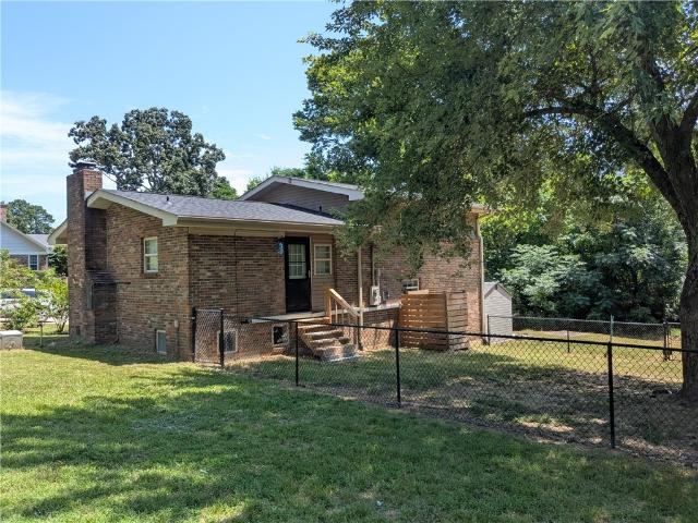 305 Quarry Road