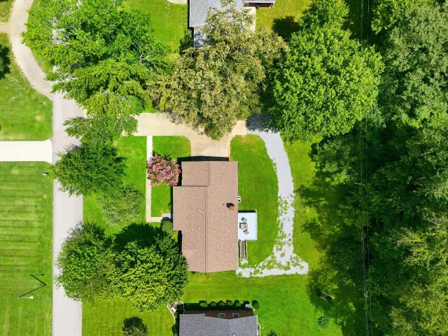 305 Redwood Drive