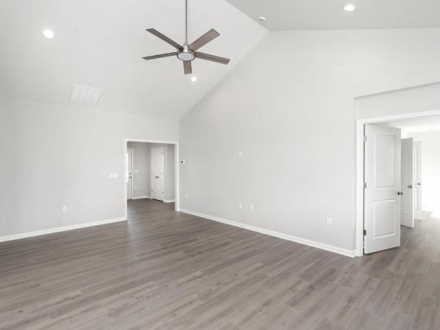 305 ridge crest ter