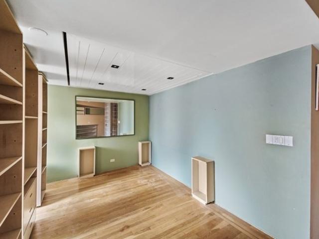 305 W 52nd St Apt 6A, New York, NY 10019